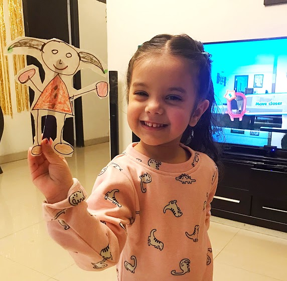 We love “Art And craft ‘ therapy!” – Small Wonders School